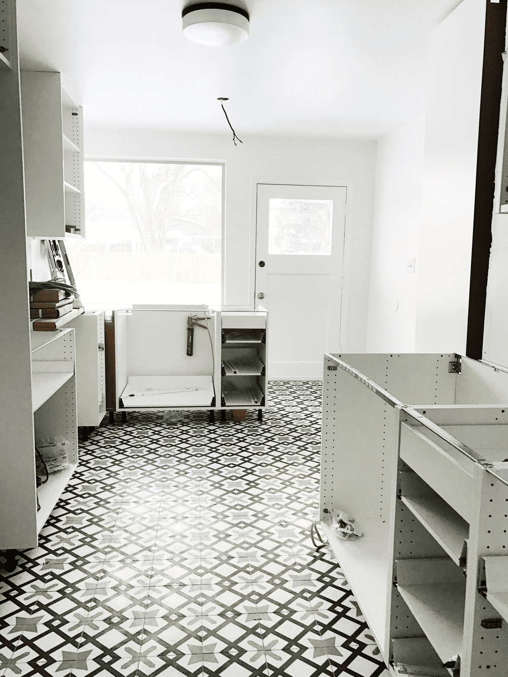 11 ways to make IKEA kitchen look high-end and custom: tips from a designer