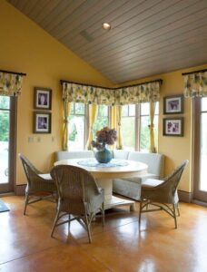 41 Super Cozy Dining Room Banquette Ideas To Enjoy Your Coffee At ...