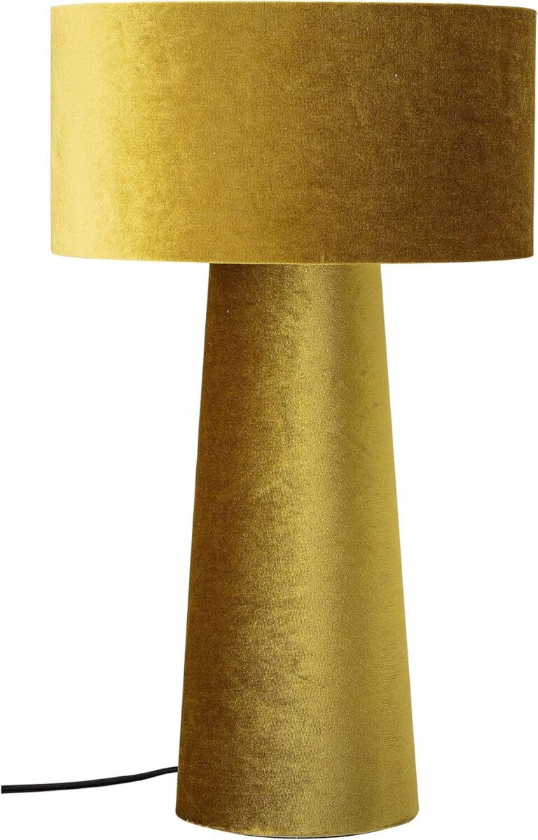 Accessories that Bring the Moody Bedroom Vibe to Life: Rugs, Pillows ...
